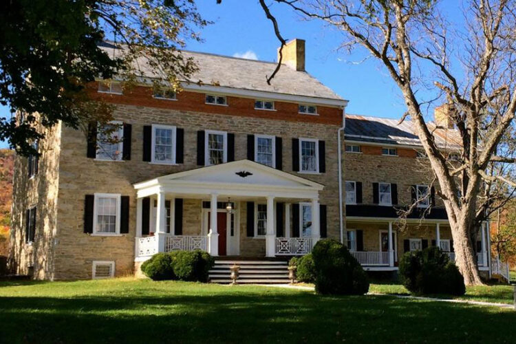 Springfield Manor Is a Charming Getaway From the Main Line