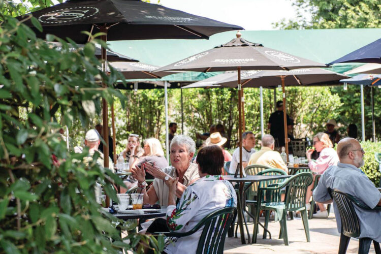 Outdoor Dining: The Best Main Line Area Restaurants to Visit