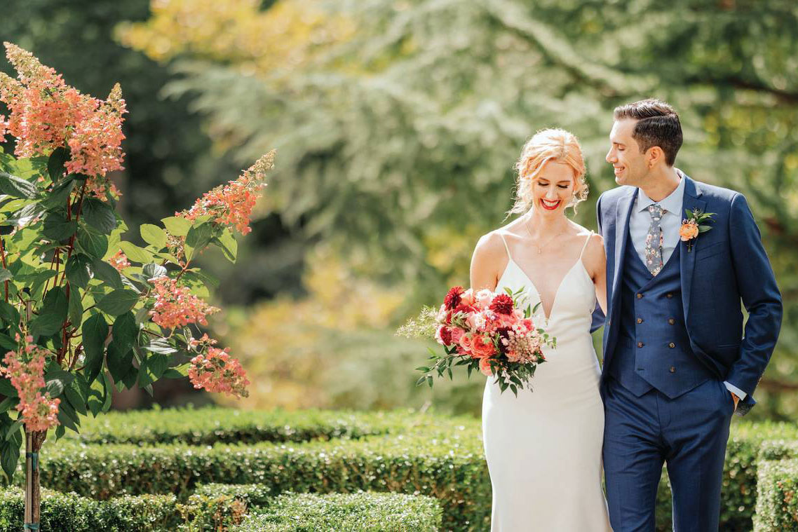 This Fall Wedding at Villanova's Appleford Estate Is Breathtaking