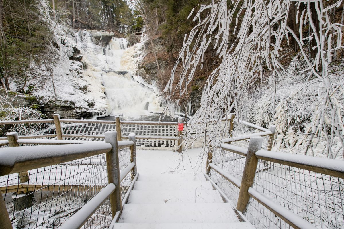 6 Cozy Poconos Getaways Perfect for a Winter Escape