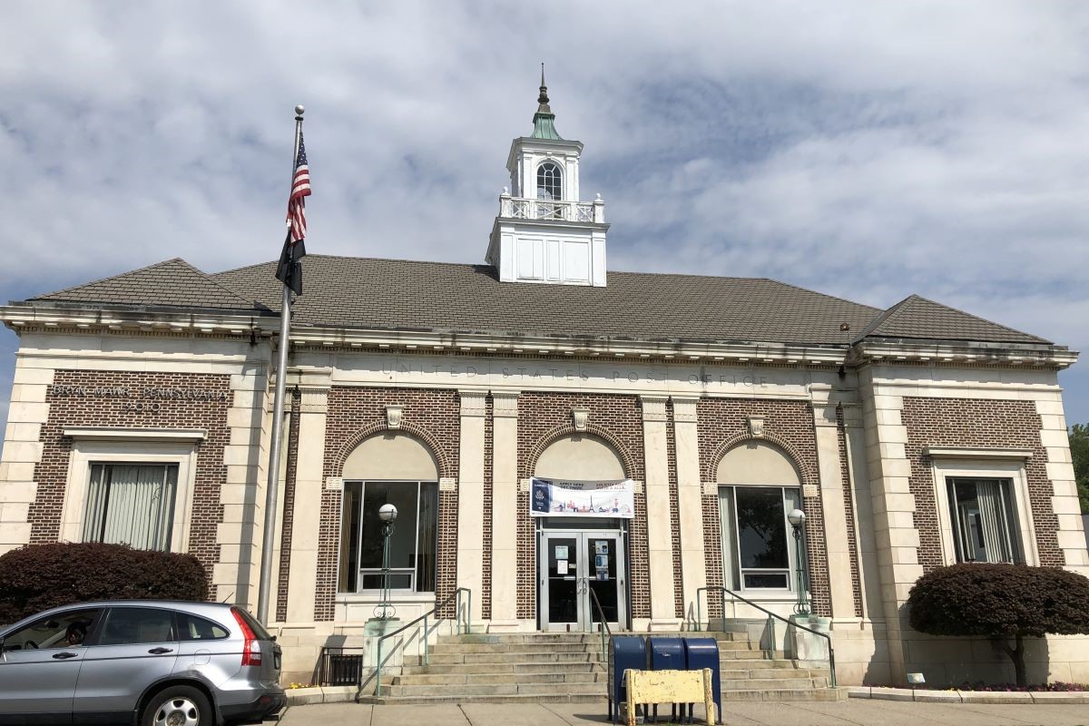 Bryn Mawr Day Trip Guide: How to Spend 24 Hours in Town