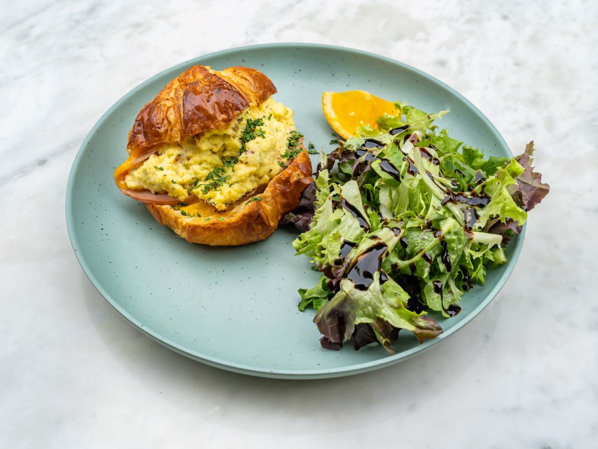 Matines Café Brings a Slice of Paris to Wayne