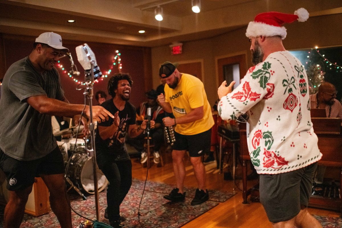 Eagles Stars Soar With "A Philly Special Chrstmas Party"